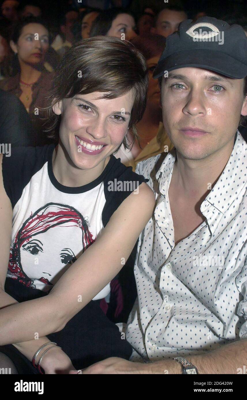9/10/2001 HIllary Swank/Chad Lowe at the Mark Jacob Fashion Sho Photo by John Roca/PHOTOlink ...