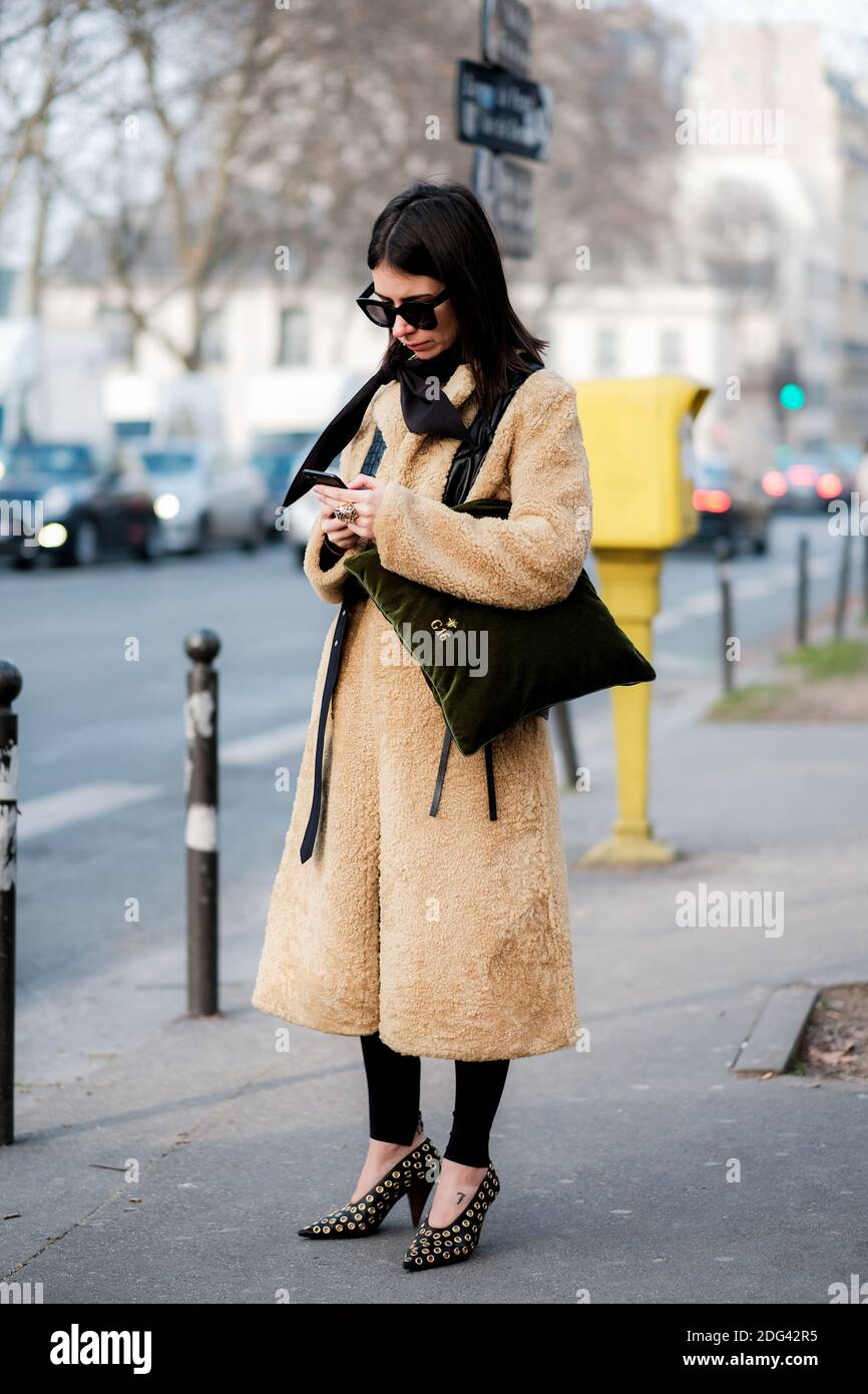 Street style, Natasha Goldenberg arriving at Dior Spring-Summer 2017 ...