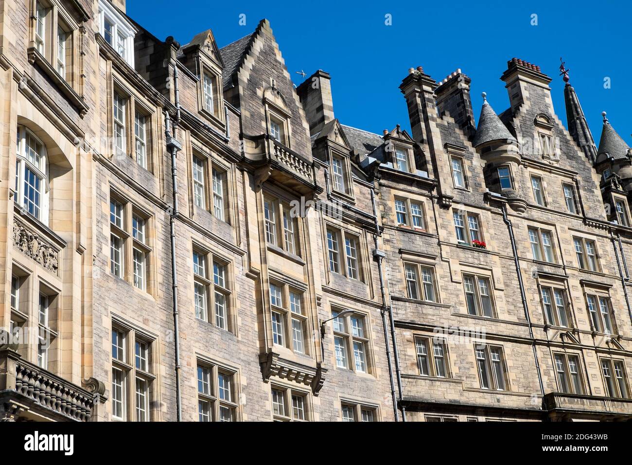 Typical victorian buildings in Edinburgh Stock Photo - Alamy