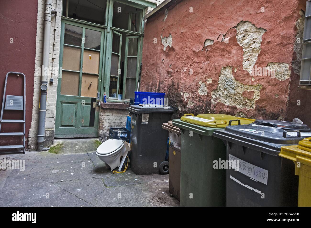 Residual waste hi-res stock photography and images - Alamy