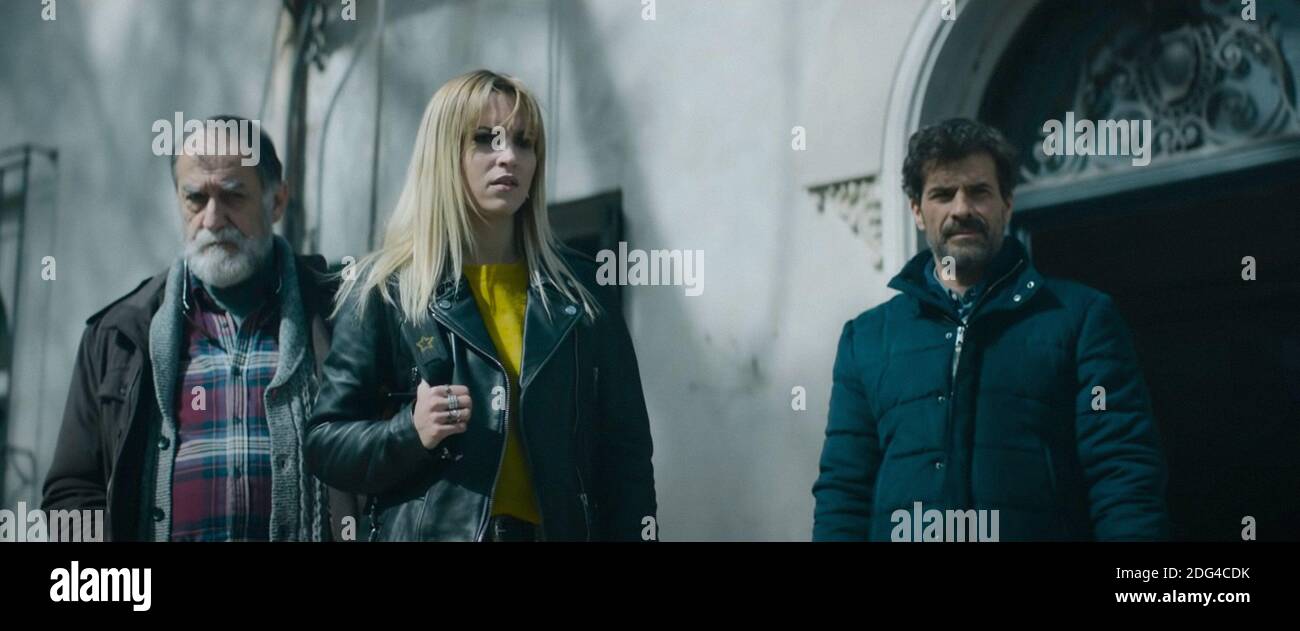 DON'T LISTEN, (aka VOCES), from left: Ramon Barea, Ana Fernandez ...