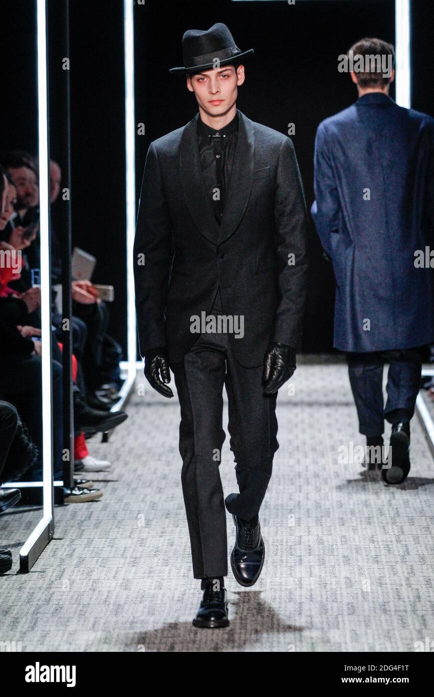 A model walks the runway during the Cerruti Menswear Fall/Winter 2017 ...