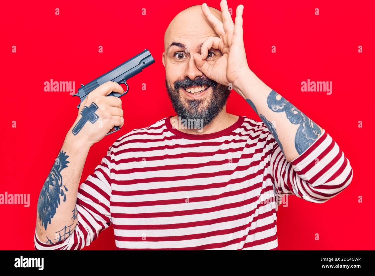 Person holding gun violence sign hi-res stock photography and images ...