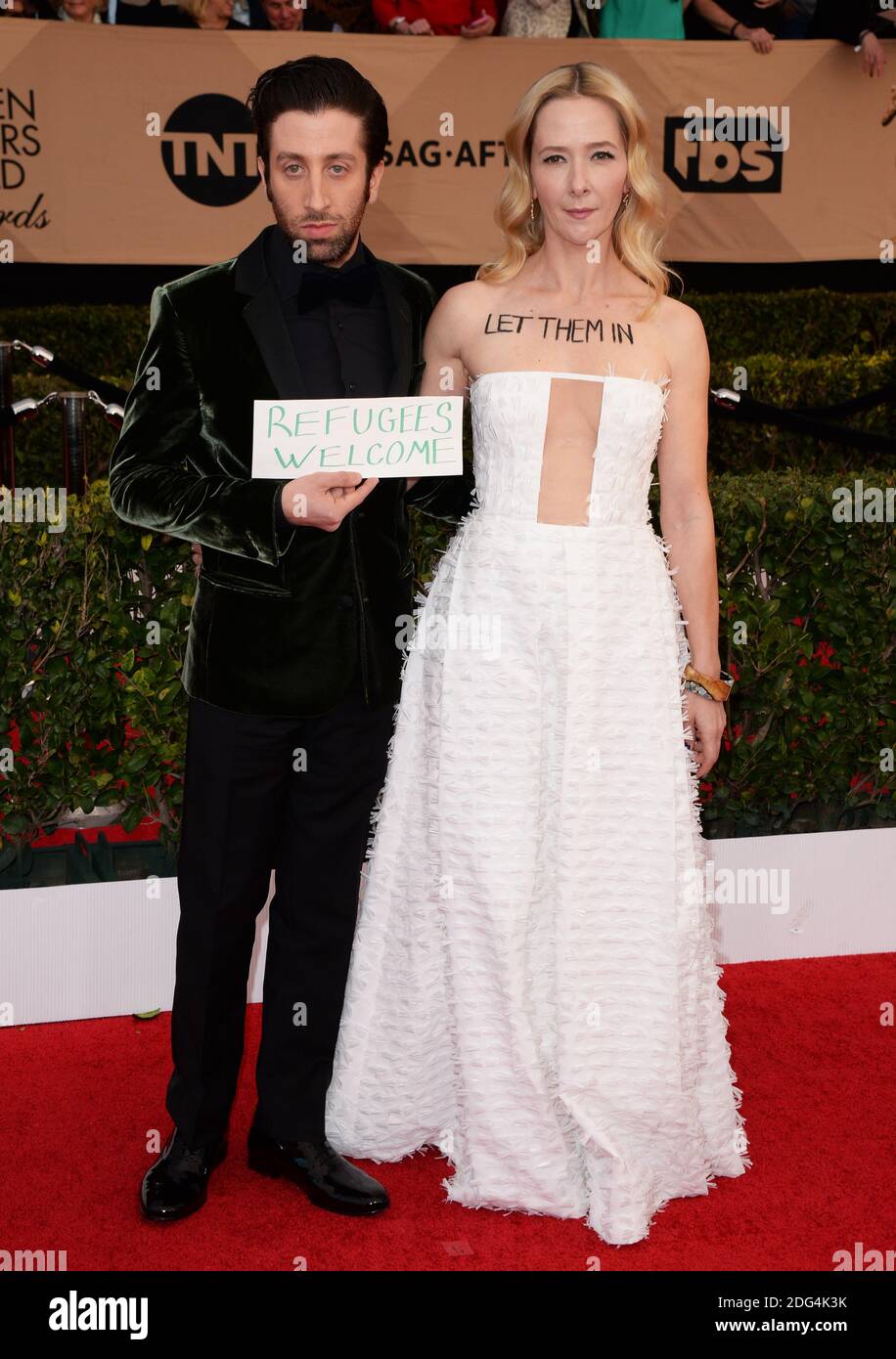 Simon Helberg and Jocelyn Towne attend the 23rd Annual Screen Actors ...
