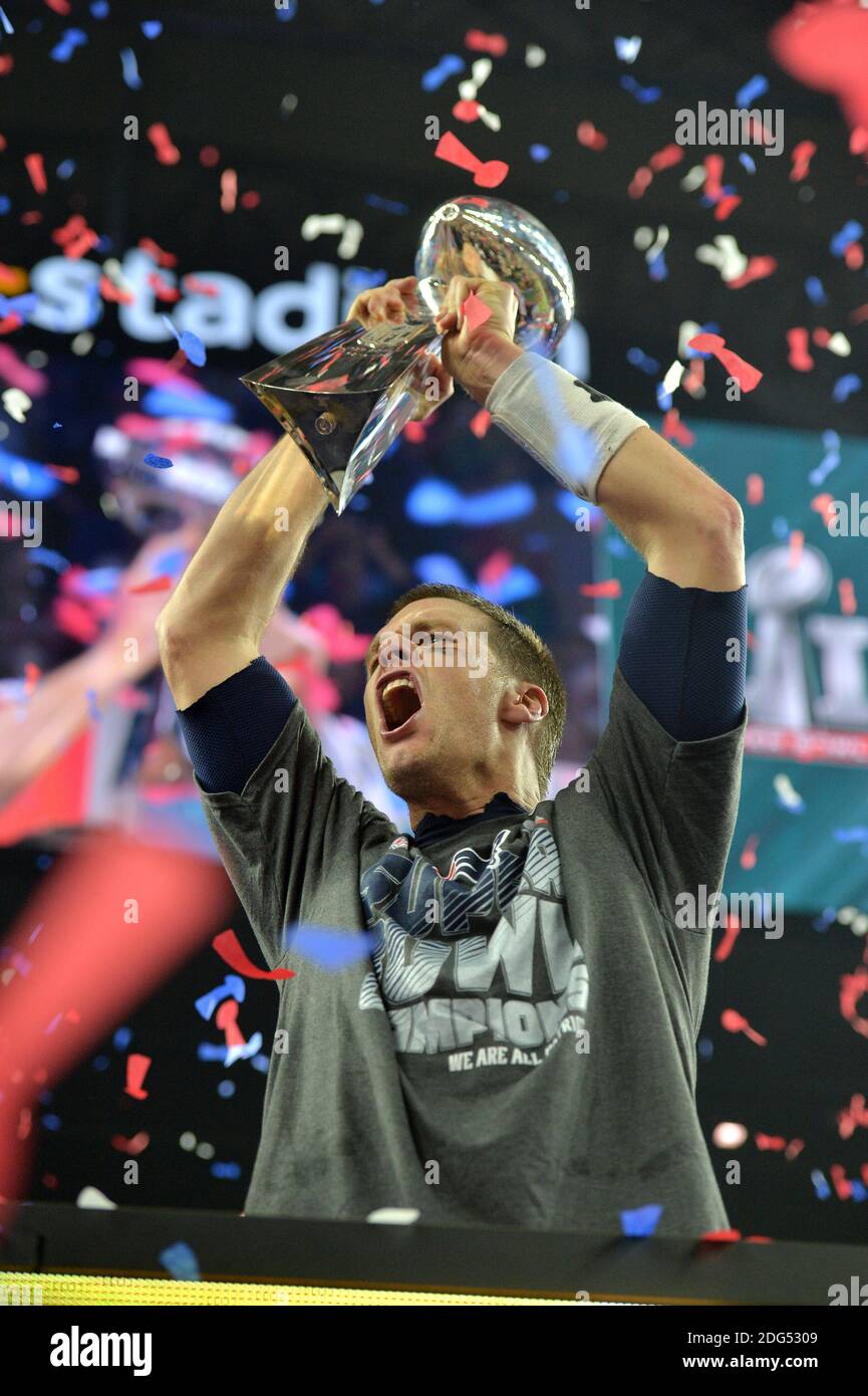 Tom brady super bowl trophy hi-res stock photography and images - Alamy