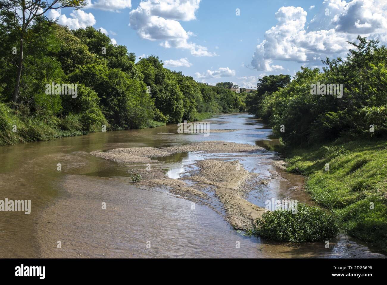Riverbed channel hi-res stock photography and images - Alamy