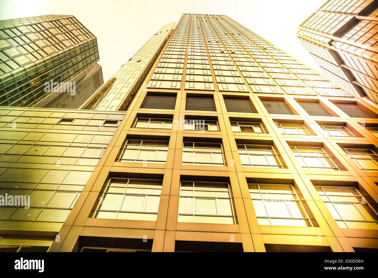 Banking bonus hi-res stock photography and images - Alamy