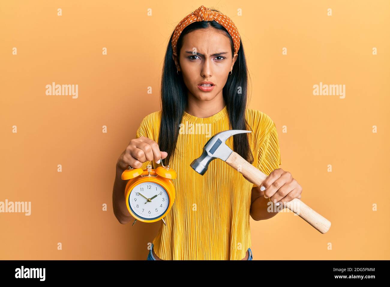 Indian woman holding hammer hi-res stock photography and images - Alamy