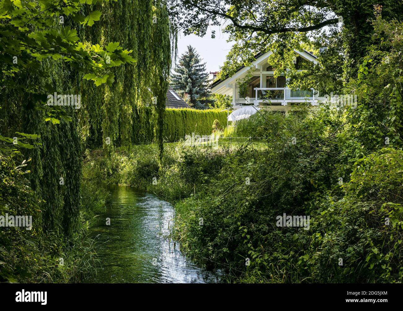 House on the river Stock Photo - Alamy