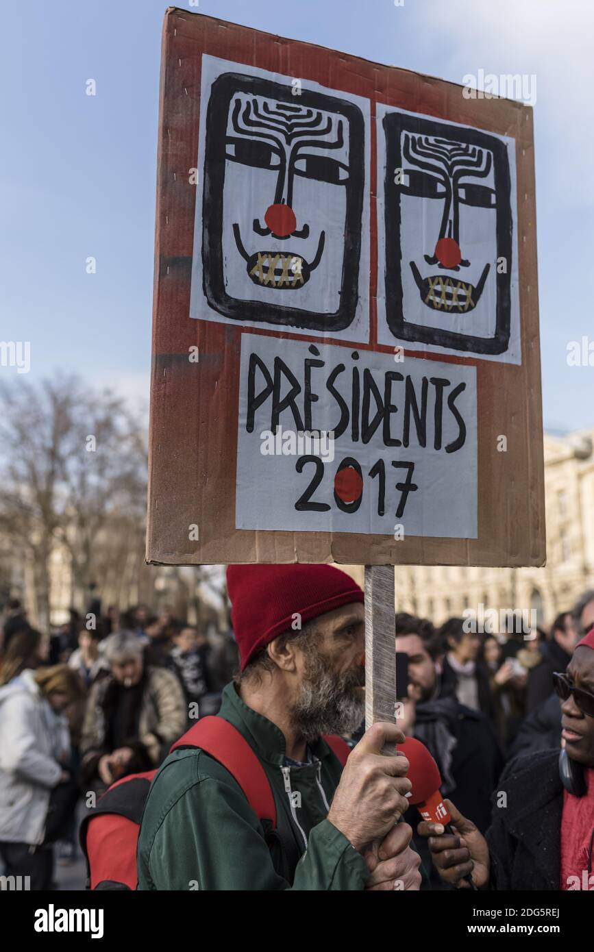 Two thousands demonstrators stage a protest against political ...