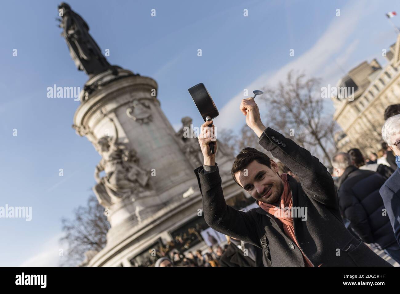 Two thousands demonstrators stage a protest against political ...