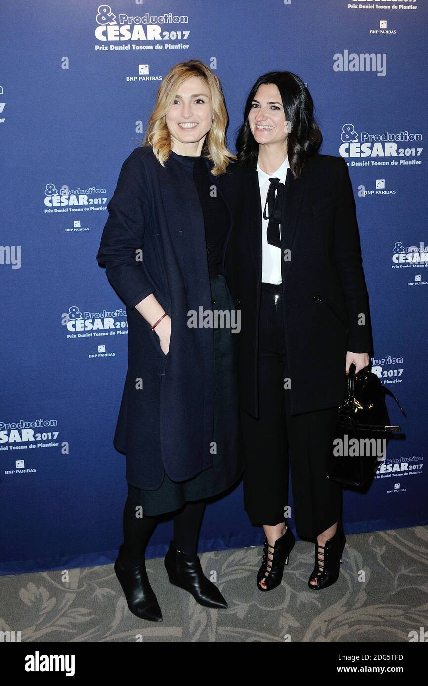 Julie Gayet et Elisa Soussan assistent au Prix Daniel Toscan du ...