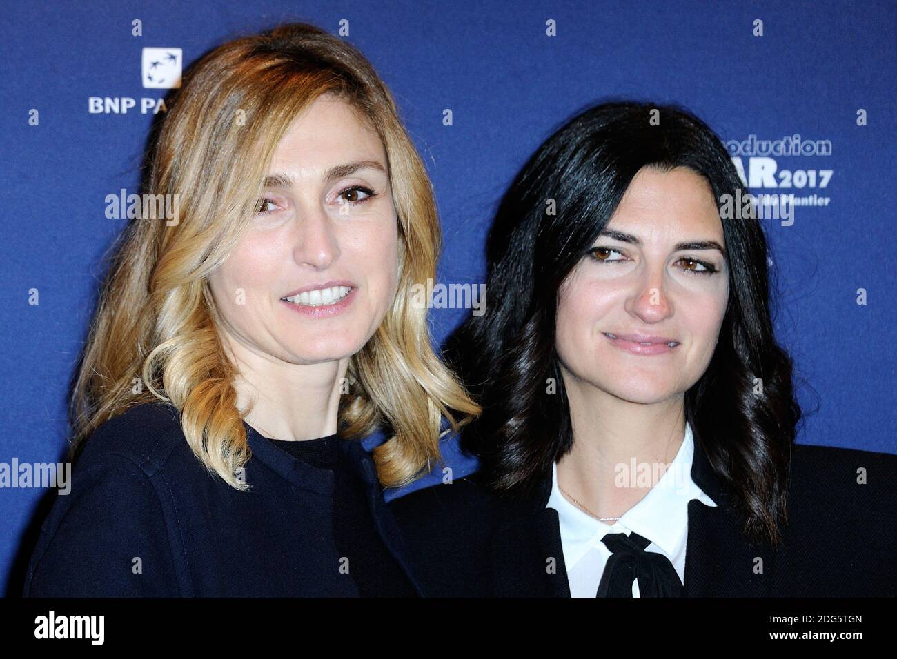 Julie Gayet et Elisa Soussan assistent au Prix Daniel Toscan du ...
