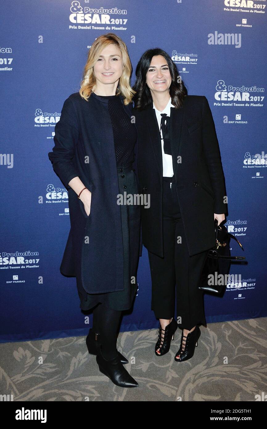 Julie Gayet et Elisa Soussan assistent au Prix Daniel Toscan du ...