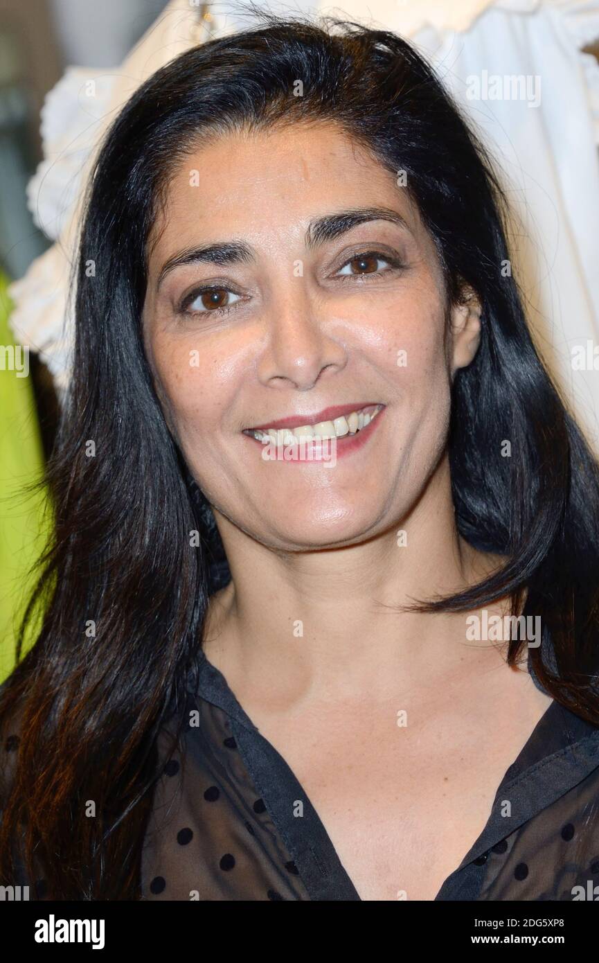 Fatima Adoum assiste au lancement et signatures du numero anniversaire ...