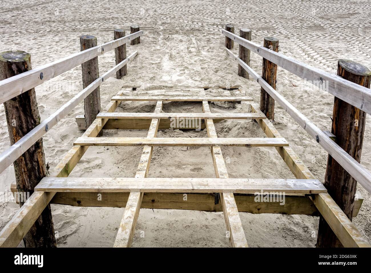 Quicksand hi-res stock photography and images - Alamy