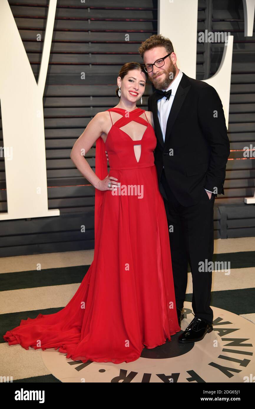 Lauren Miller and Seth Rogen arriving at the Vanity Fair Oscar Party in ...