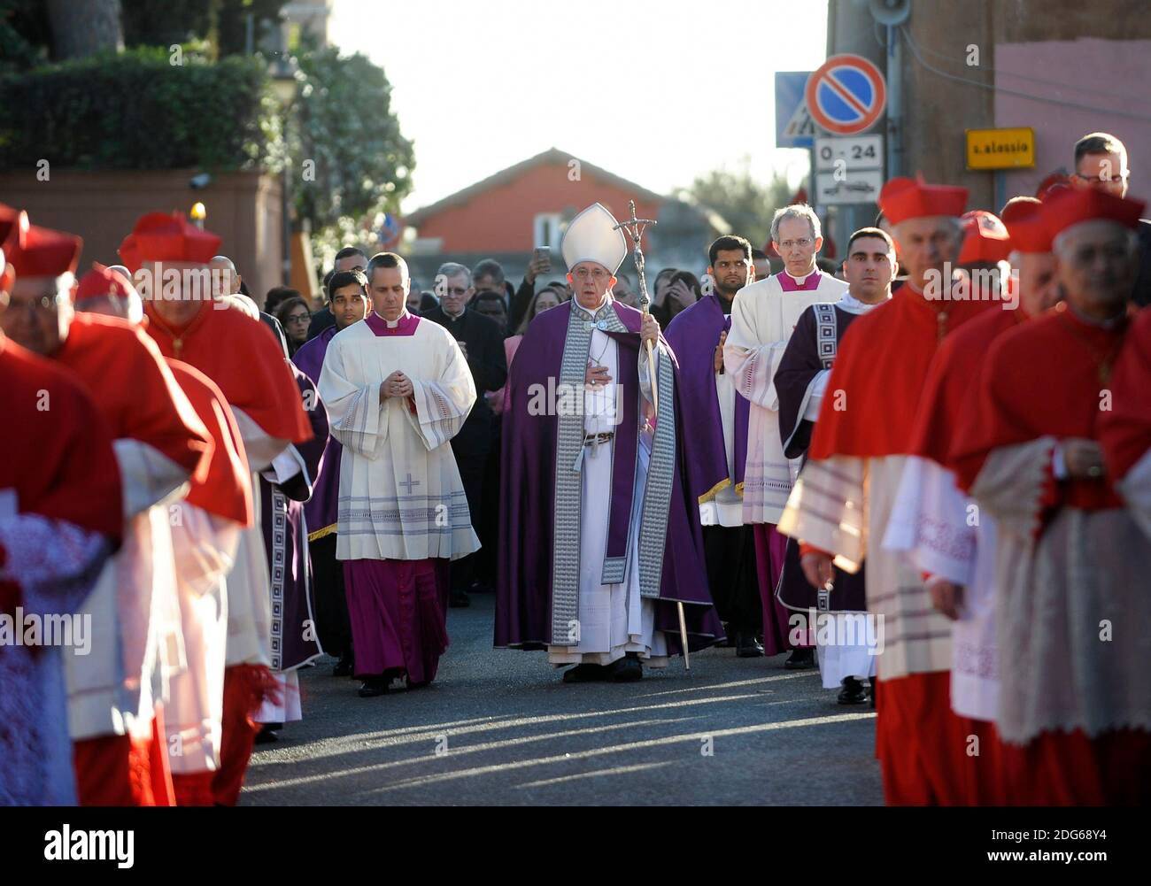 Pope Francis leads the Ash Wednesday Procession and Mass at Santa ...