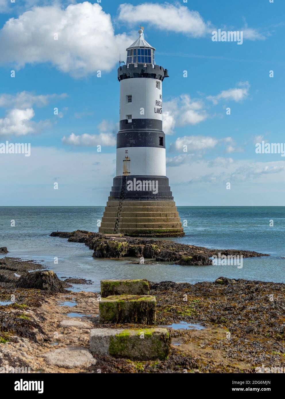 Stepping stone lighthouse hi-res stock photography and images - Alamy