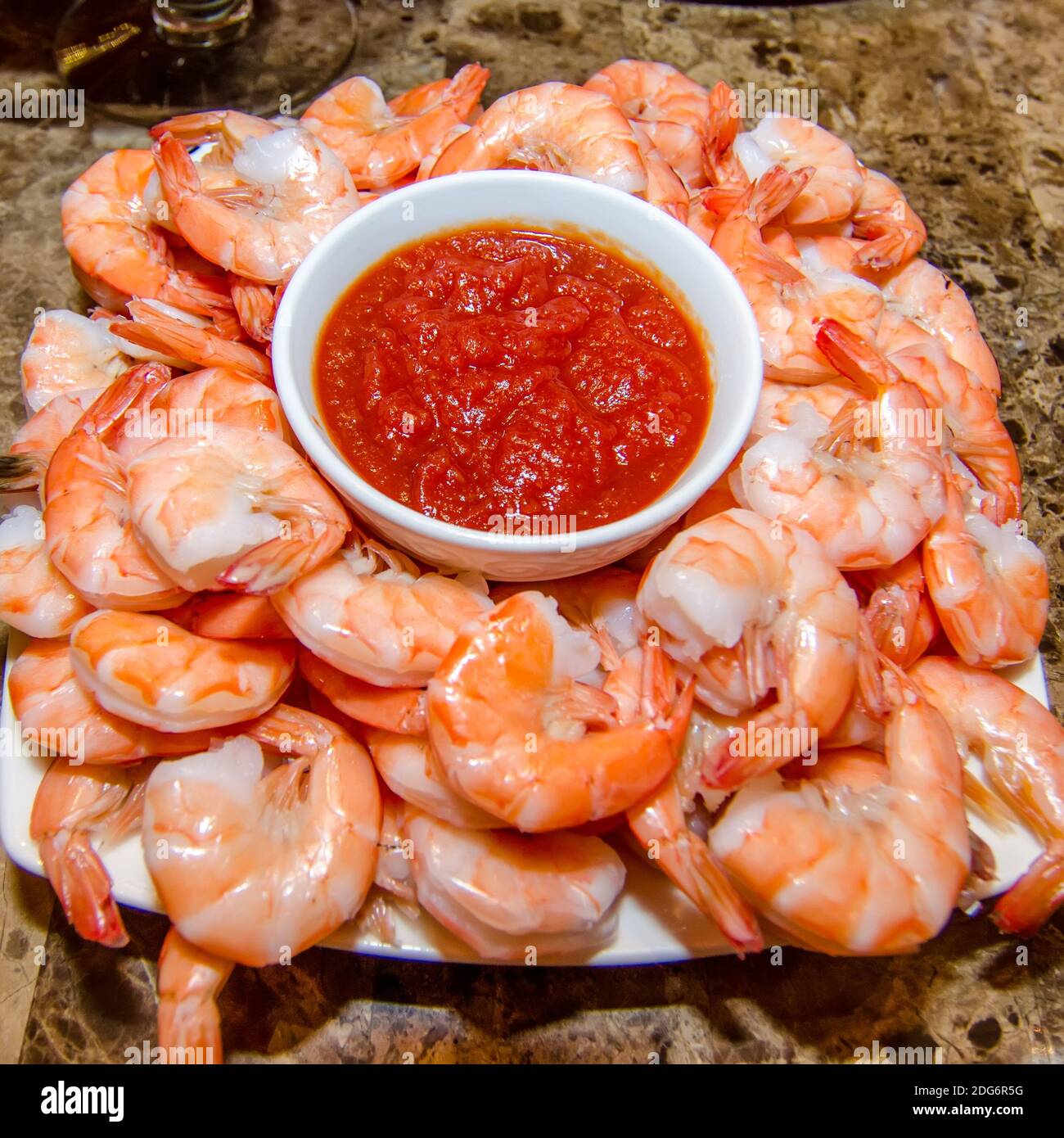 Large shrimp on plate hi-res stock photography and images - Alamy