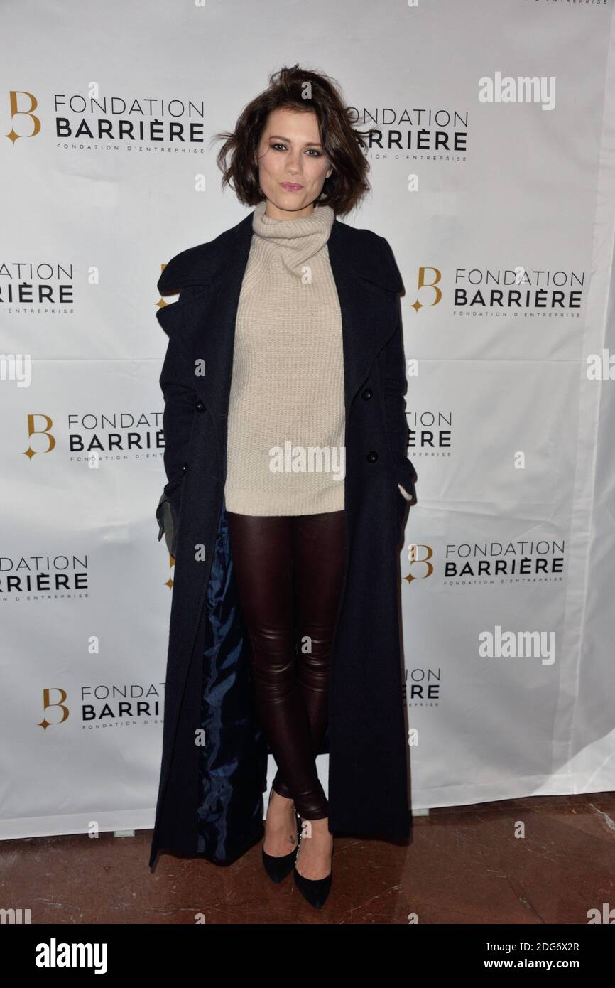 Alice Dufour assiste a la premiere de Monsieur & Madame Adelman au ...