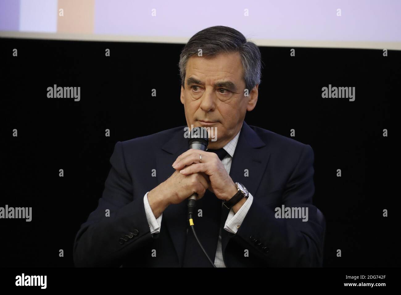 Former French Prime Minister and candidate for the center-right 2017 ...