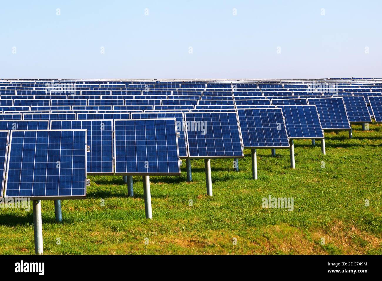 Field with solar panels Stock Photo - Alamy