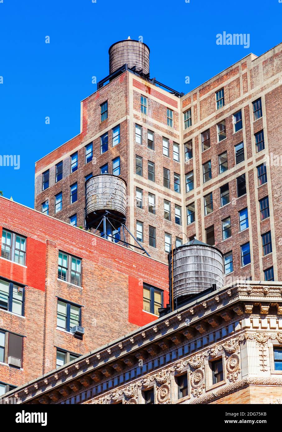 Traditional water tanks hi-res stock photography and images - Alamy