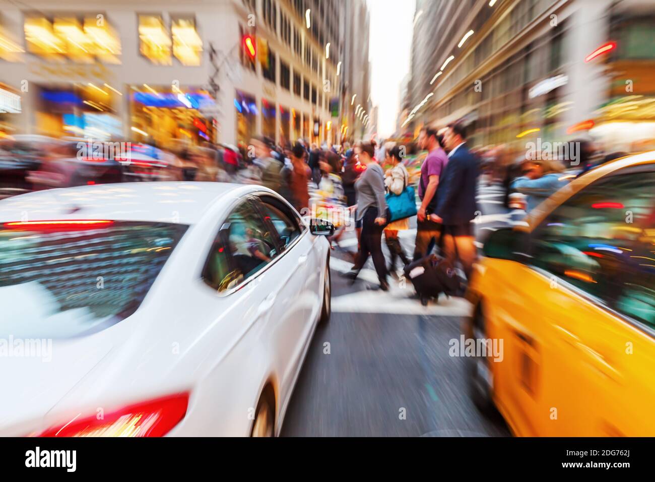 Car with zoom effect hi-res stock photography and images - Alamy
