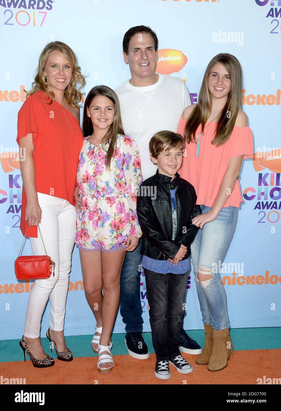 Mark Cuban and family attend the Nickelodeon's 2017 Kids' Choice Awards ...