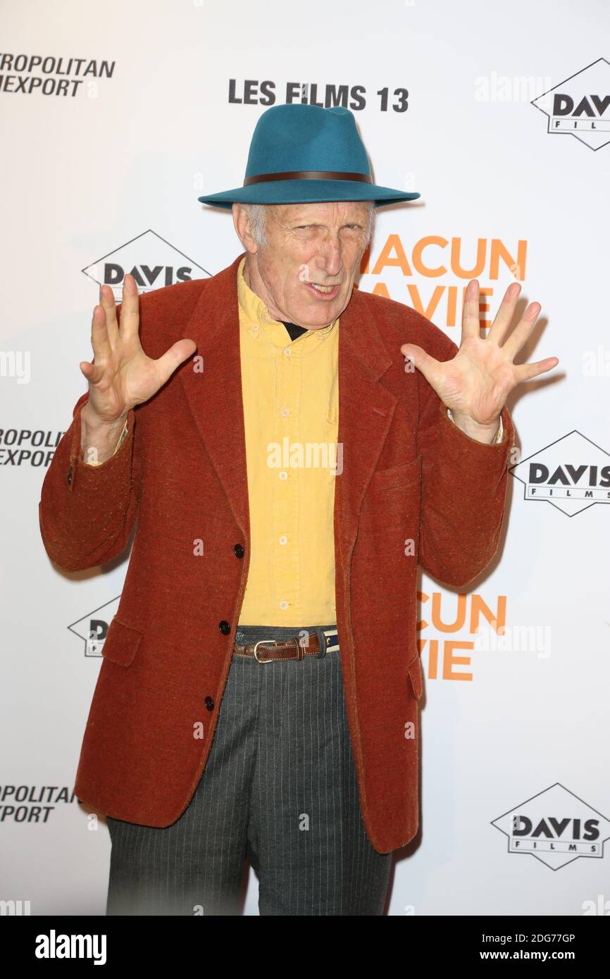 Rufus lors de la premiere de "Chacun sa Vie" a l'UGC Normandie, a Paris ...