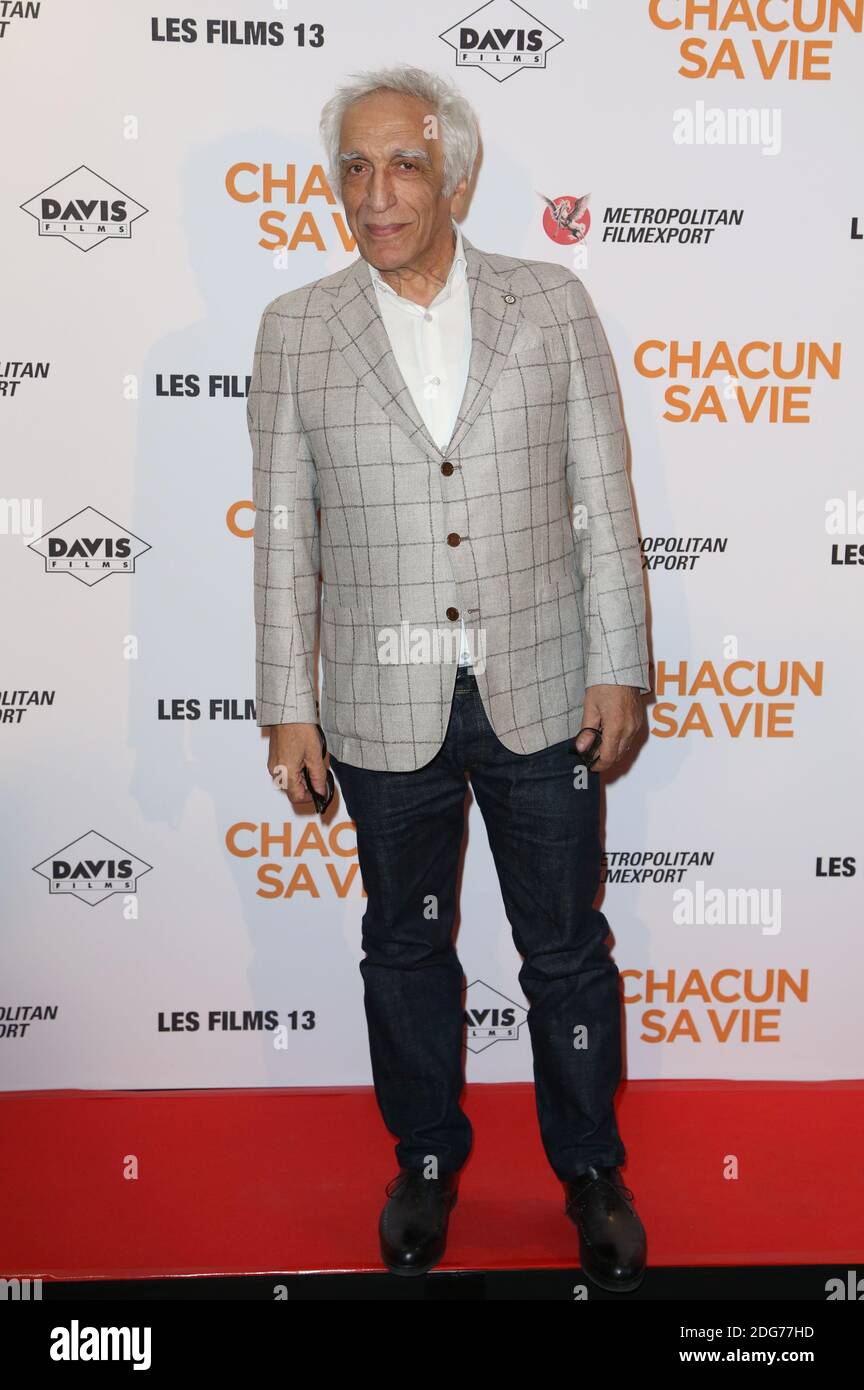 Gerard Darmon lors de la premiere de "Chacun sa Vie" a l'UGC Normandie ...