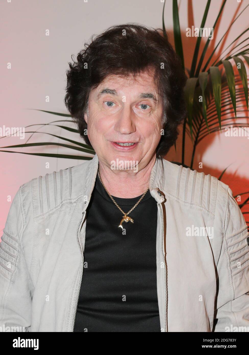 Flipper tv show hi-res stock photography and images - Alamy