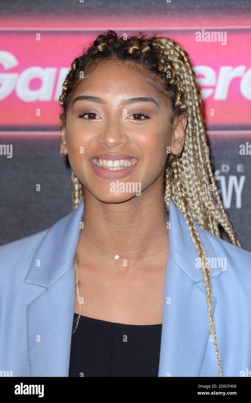 Gen-Eva assiste a la premiere du film Gangsterdam au Cinema le Grand ...