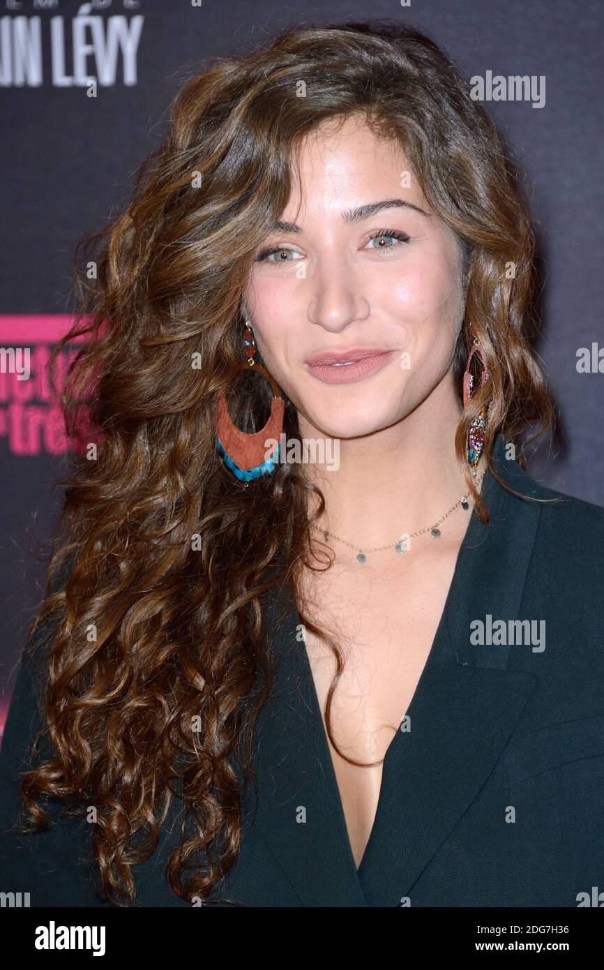 Manon Azem assiste a la premiere du film Gangsterdam au Cinema le Grand ...
