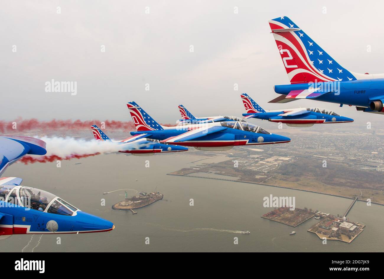 French Air Force fighter jets stage a colorful flyover across New York ...