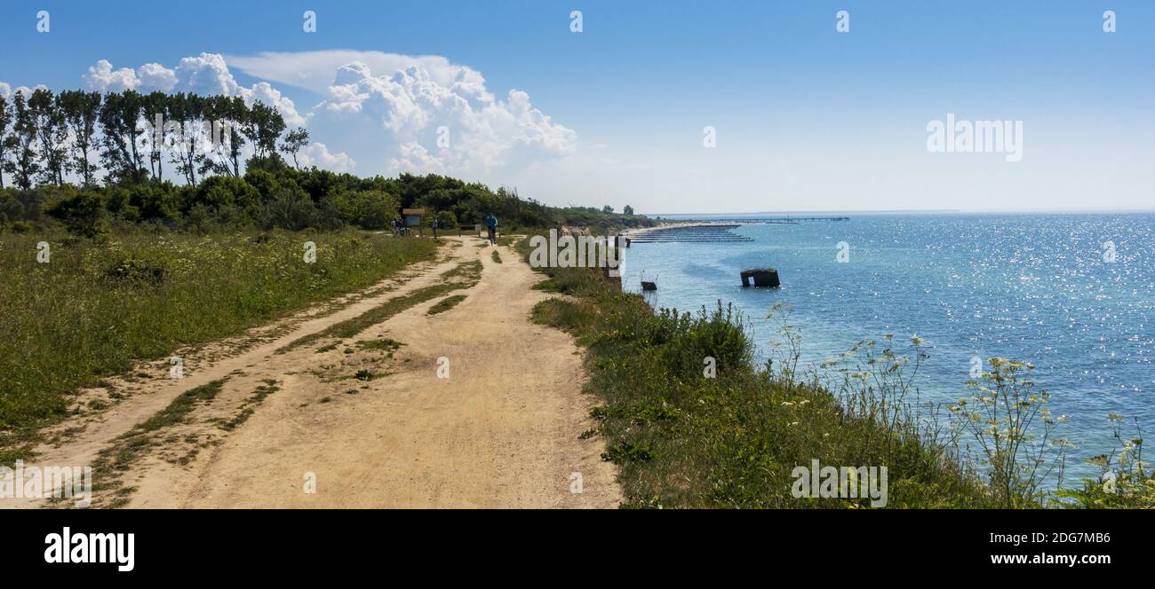 Coastal cycle path Stock Photo - Alamy