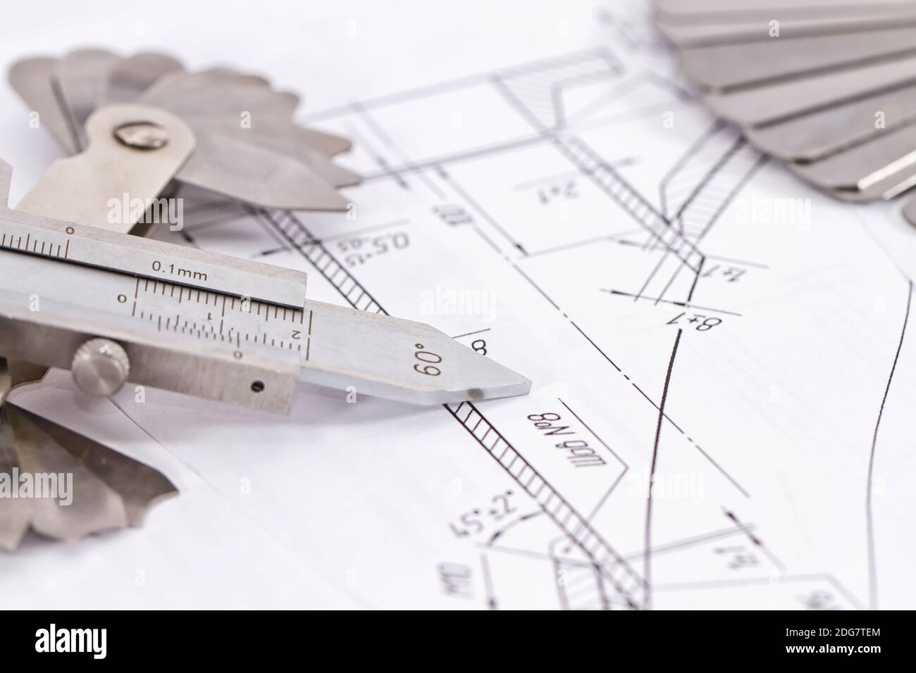 Templates for visual measurement control are on the drawing pipe ...
