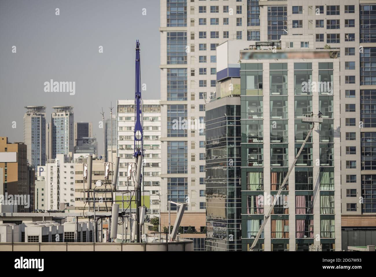 Dwelling area in Seoul, South Korea Stock Photo - Alamy
