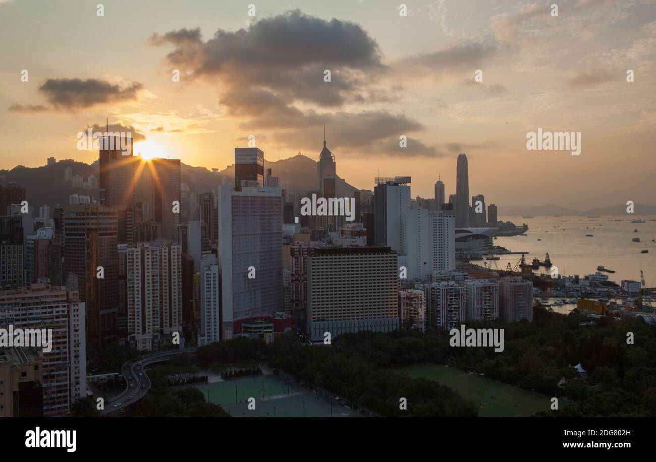 Golden sunset in Hong Kong Stock Photo - Alamy