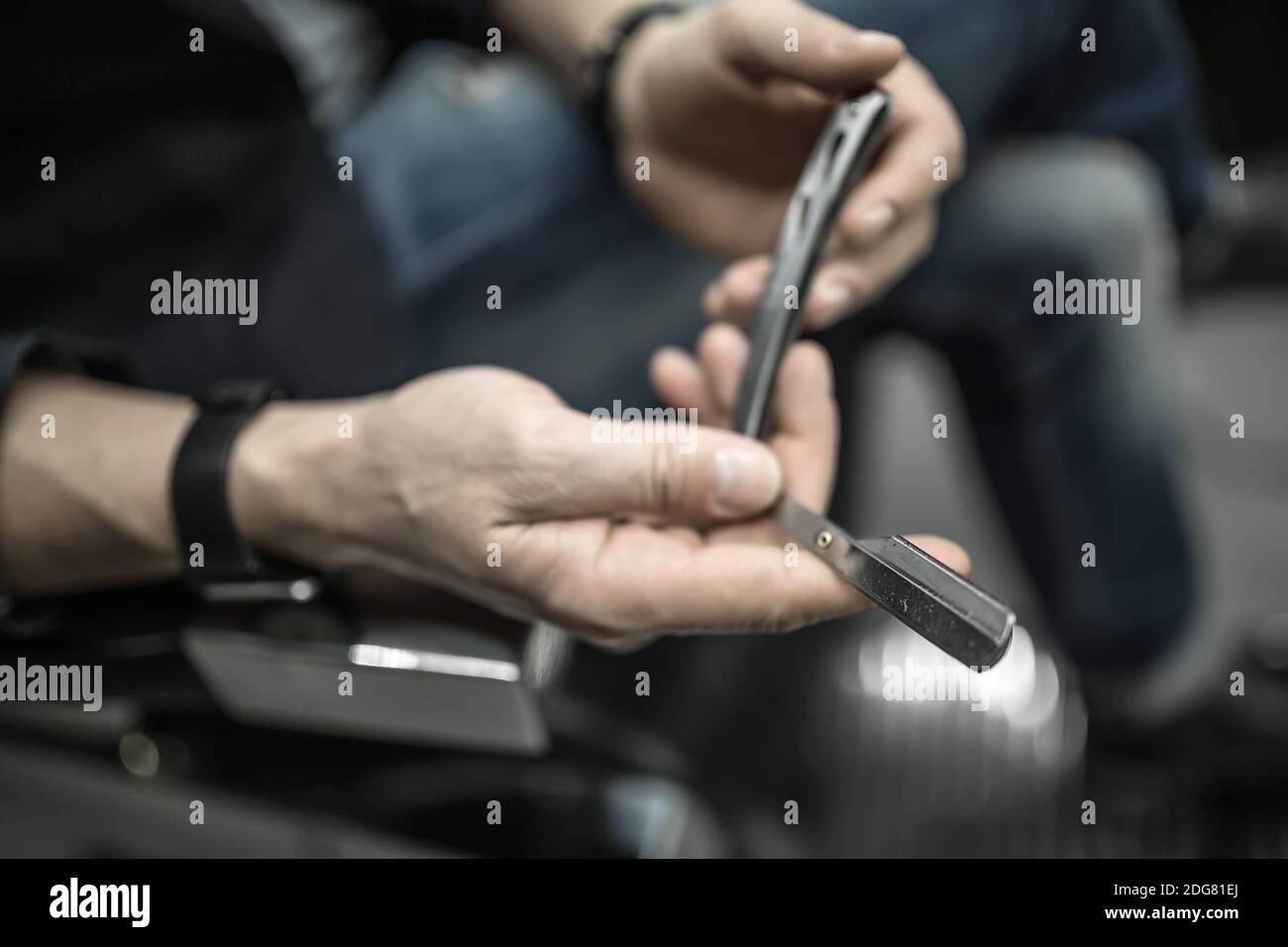 Closeup photo of straight blade Stock Photo - Alamy