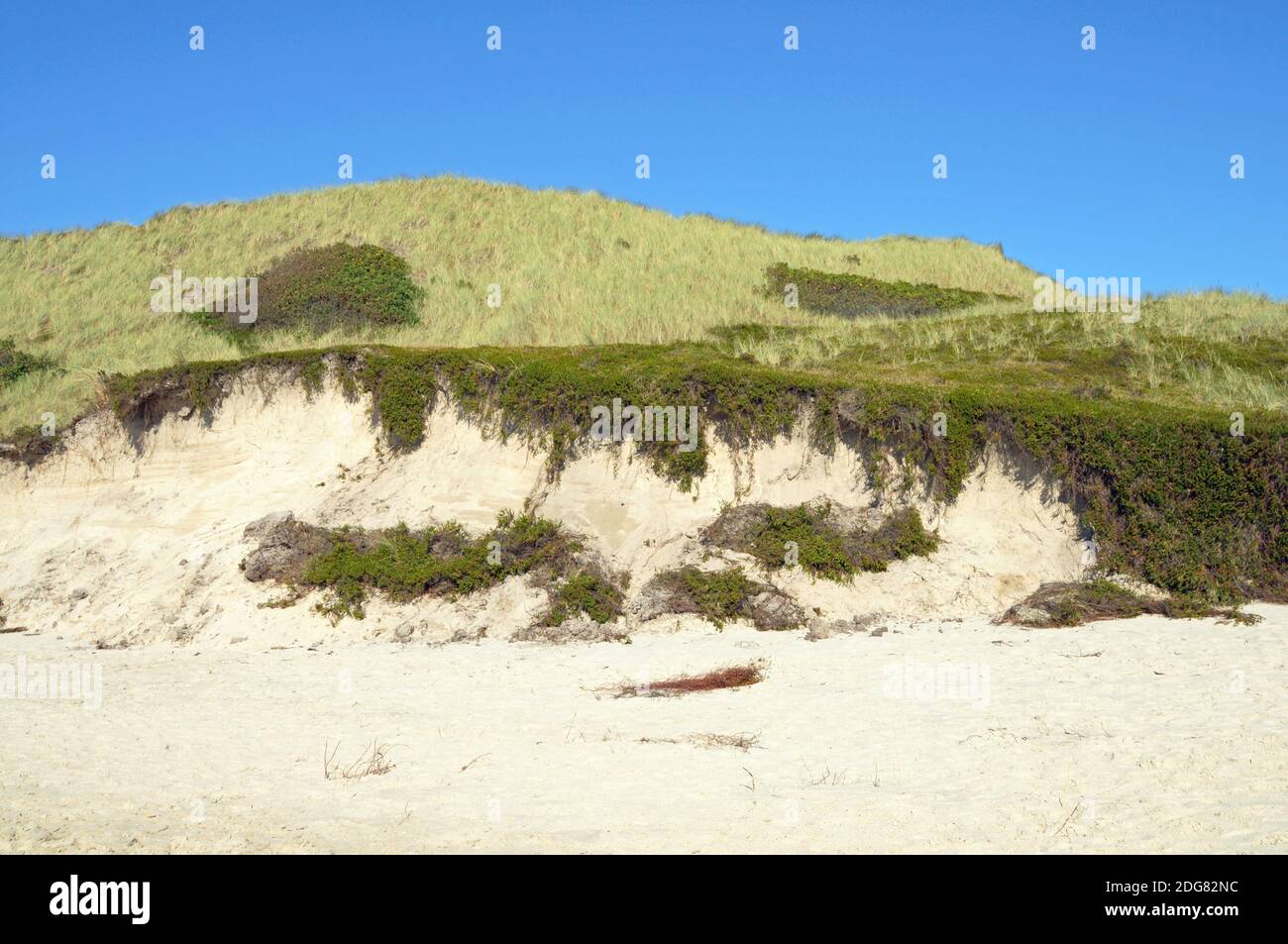 Break off edge hi-res stock photography and images - Alamy