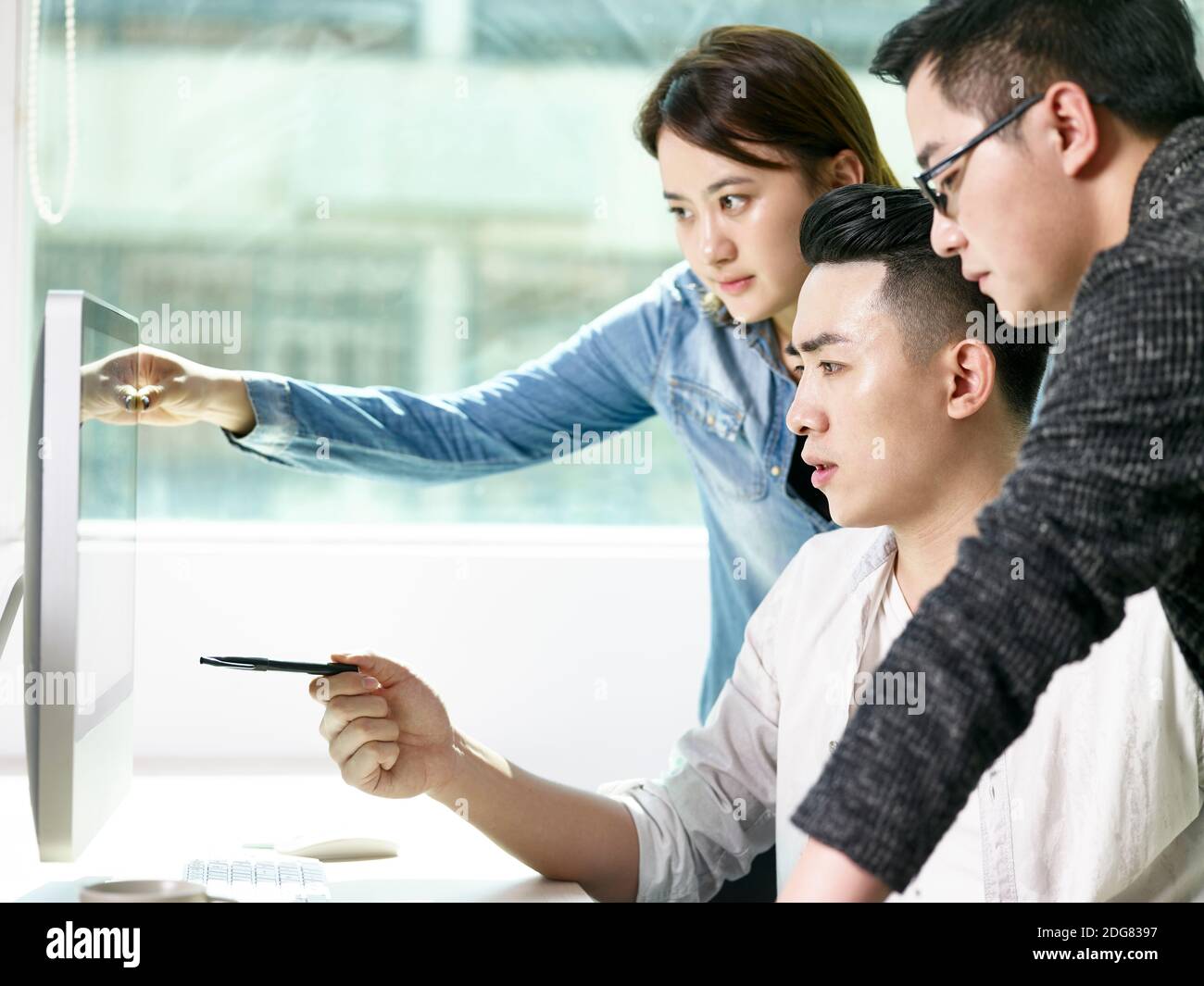 Team young business people working hi-res stock photography and images ...