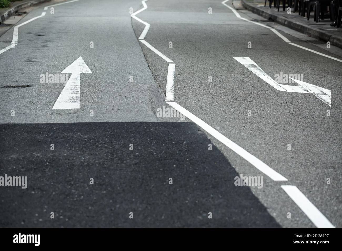 White road surface marking hi-res stock photography and images - Alamy