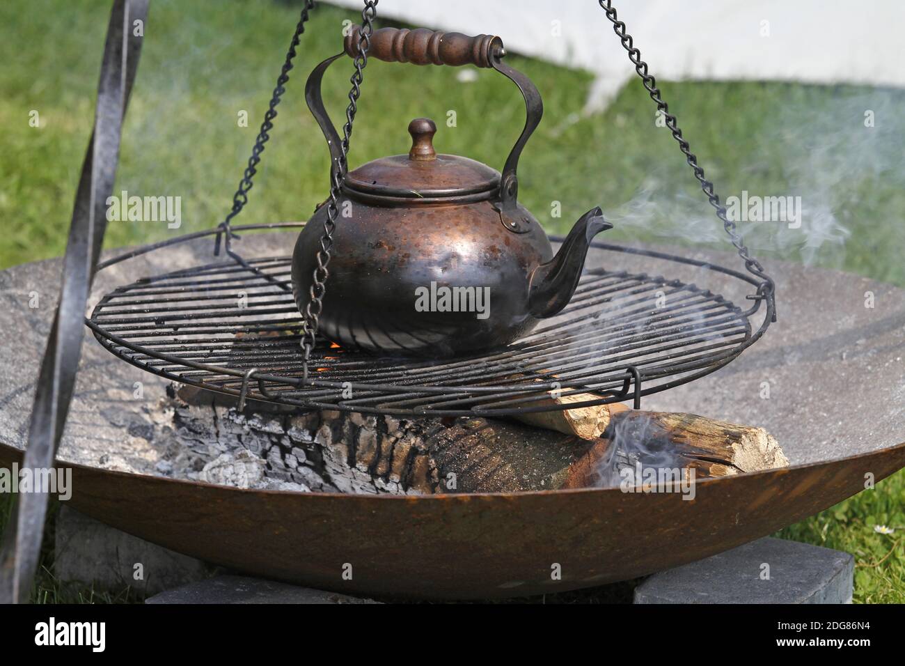 Medieval fireplace hi-res stock photography and images - Alamy