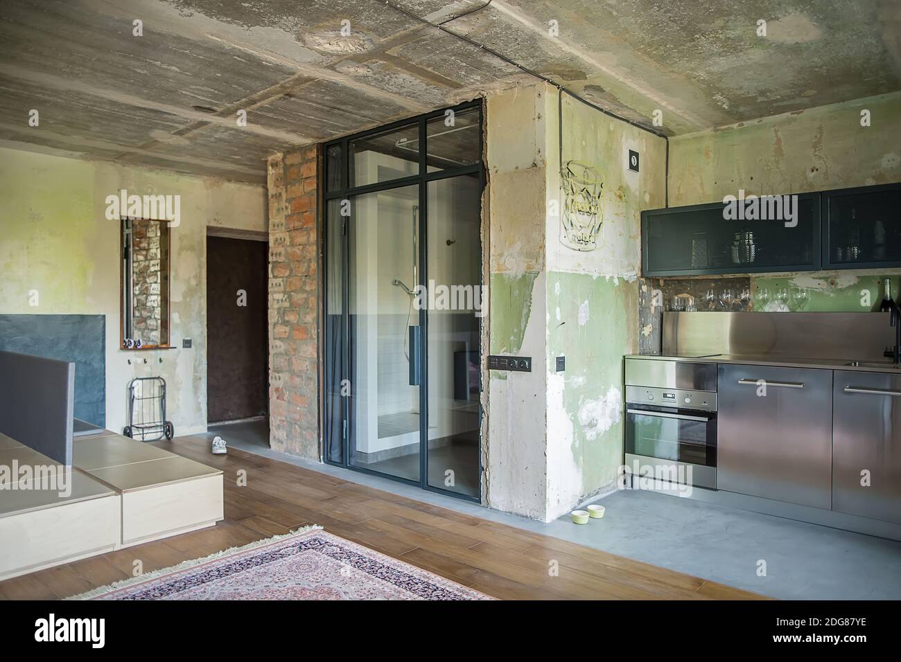 Flat in loft style Stock Photo - Alamy