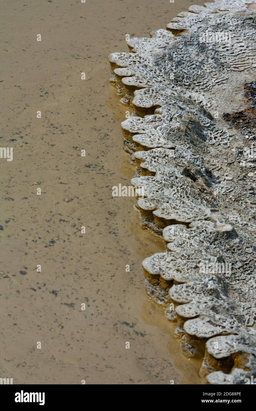Colorful geothermal feature, Doublet Pool with scalloped geyserite ...