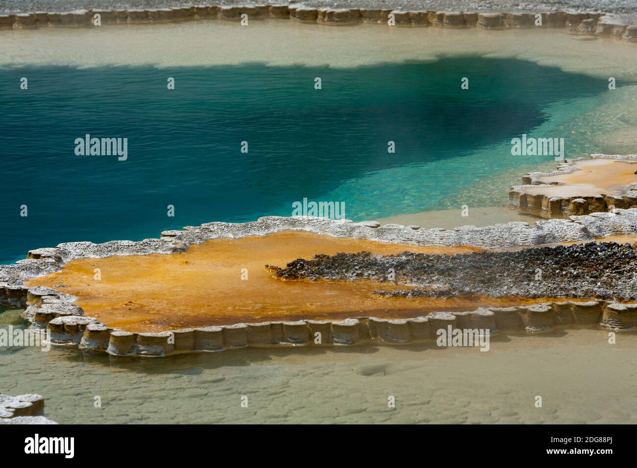Colorful geothermal feature, Doublet Pool with scalloped geyserite ...