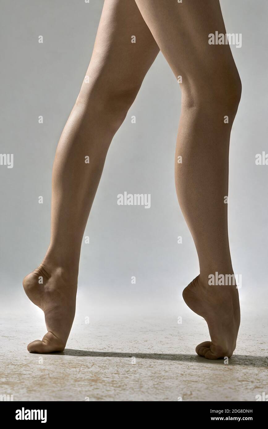 Ballet dancer posing in studio Stock Photo - Alamy