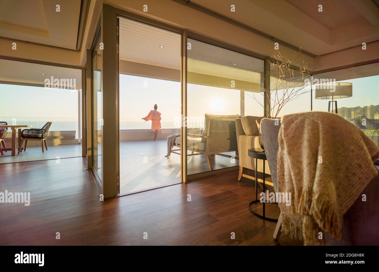 Ocean sunset hi-res stock photography and images - Alamy